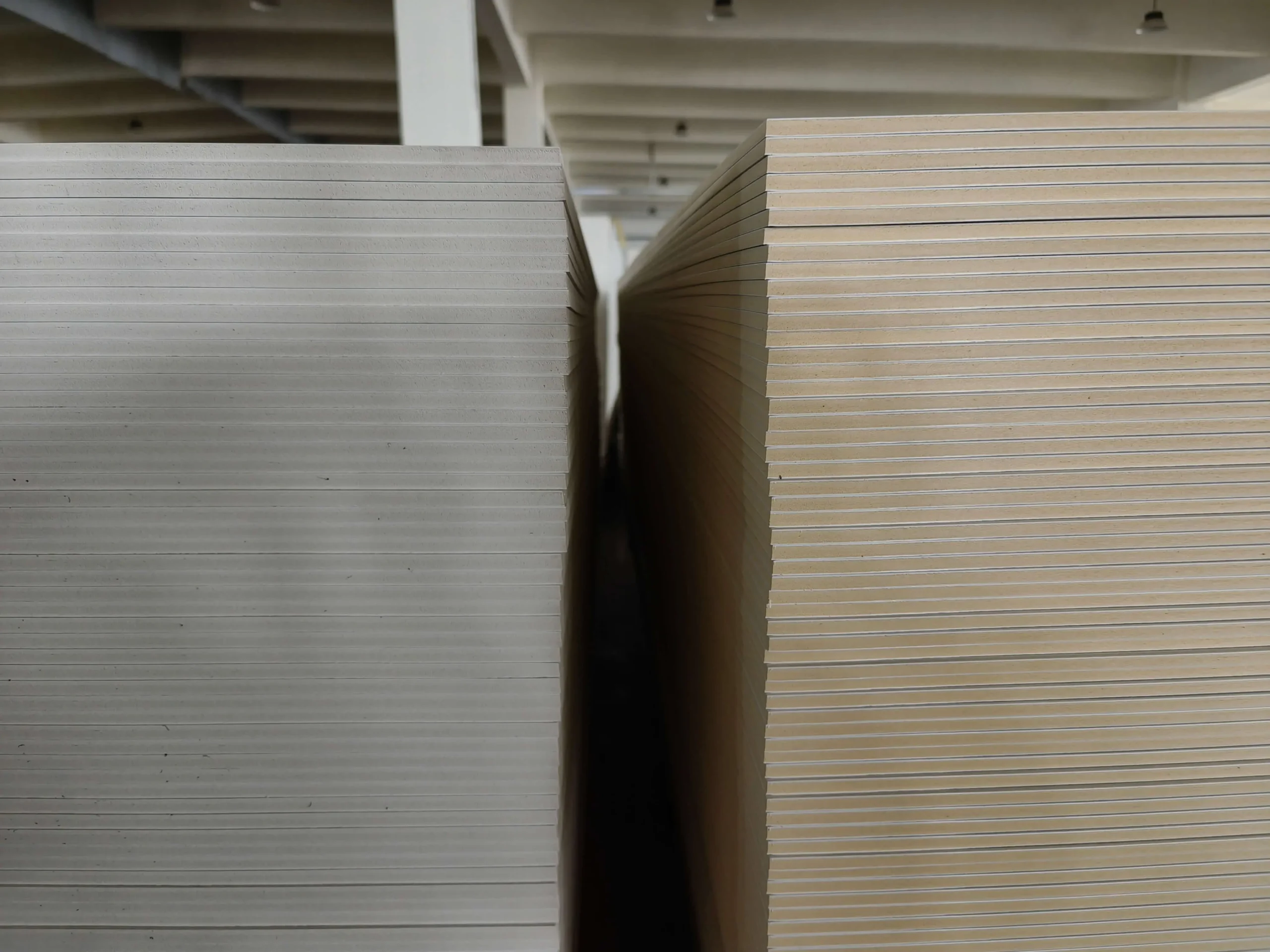 6 Benefits of WPC veneer with yellow core for Cabinets