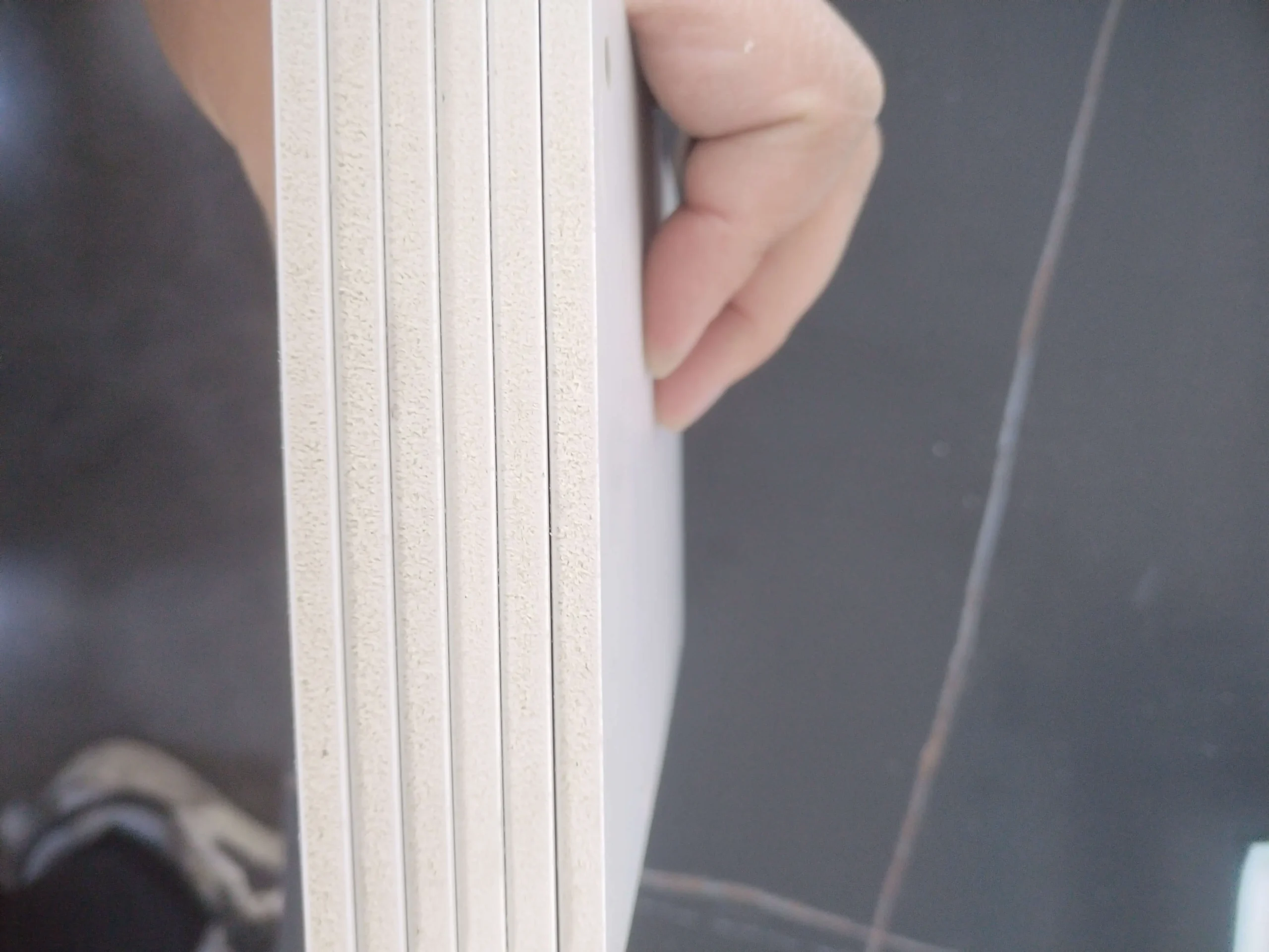 6 Key Benefits of WPC Veneer with White Core for Cabinets